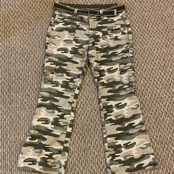 Arizona Jean Company | Pants & Jumpsuits | Y2k Cargo Capris | Poshmark